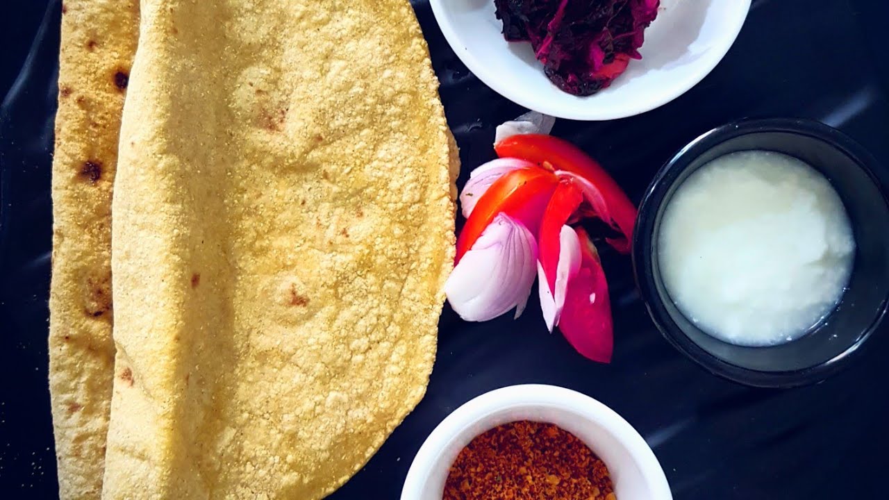 Maize flour roti|मक्याची भाकरी. - YouTube