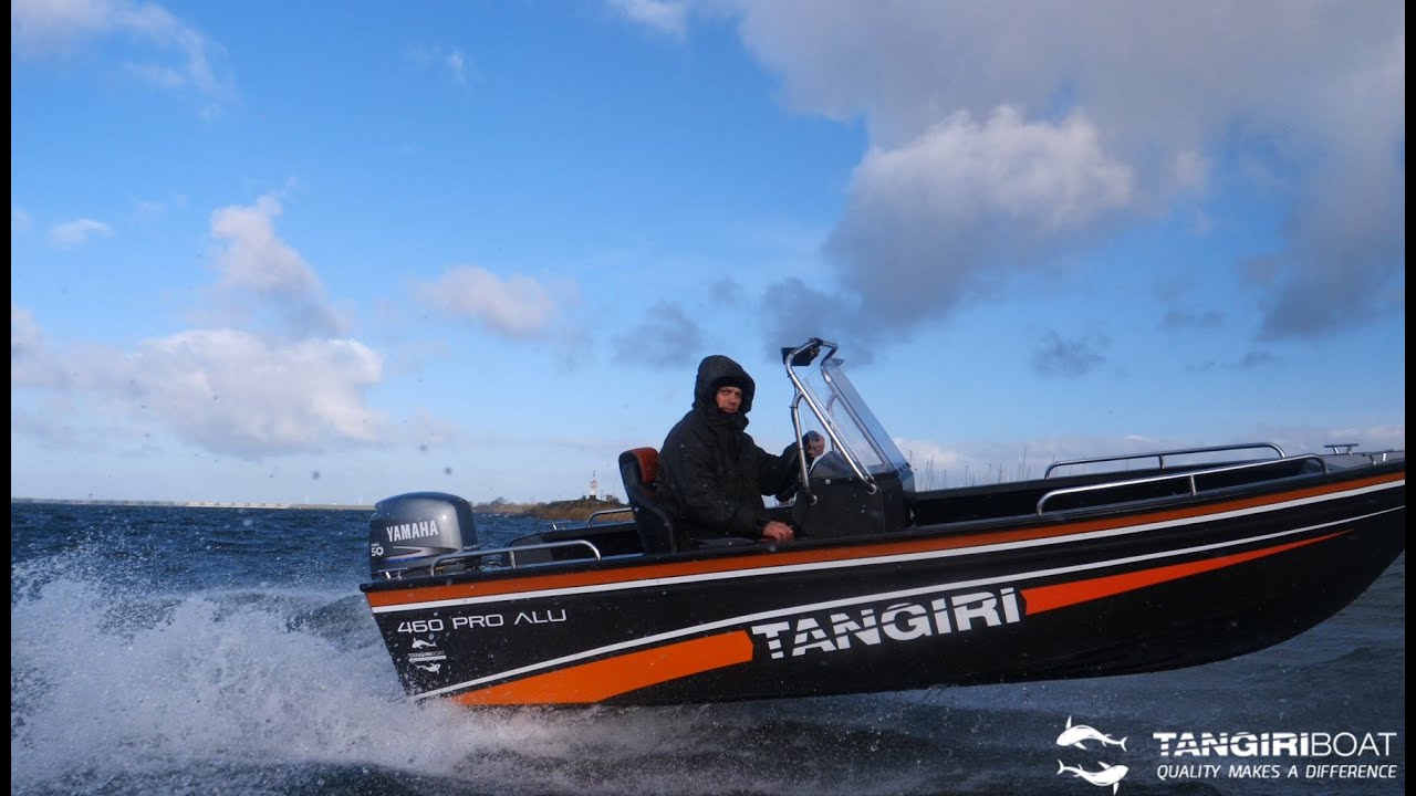 Tangiri Boat Strin 460 TRX on big waves - YouTube