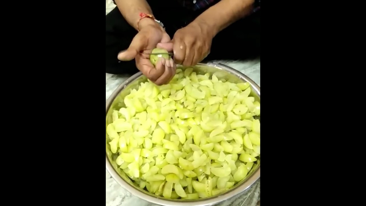 Technique of cutting amla chips - YouTube