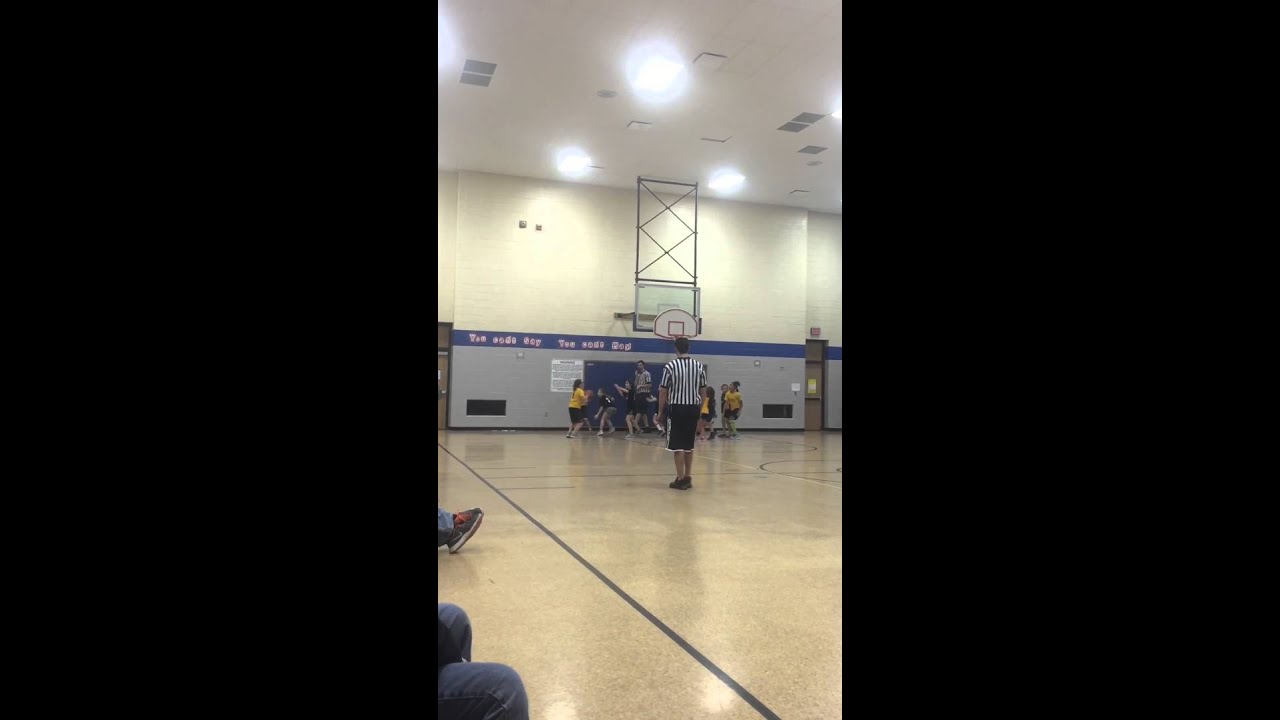 Mia "Buckets" Witte set and shoot - YouTube