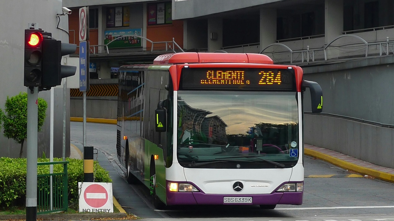 Tower Transit Bus Service 284, SBS6349G (Hyperlapse) - YouTube