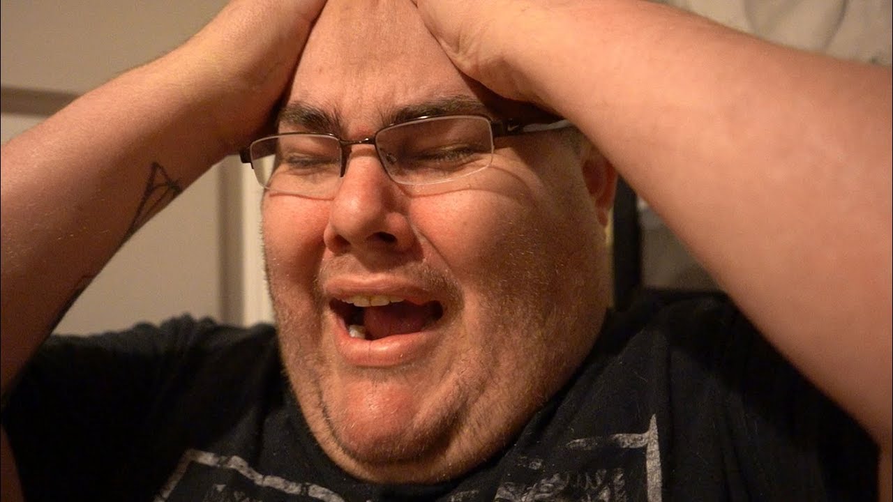 FACE TO FACE WITH OUR STALKER - YouTube