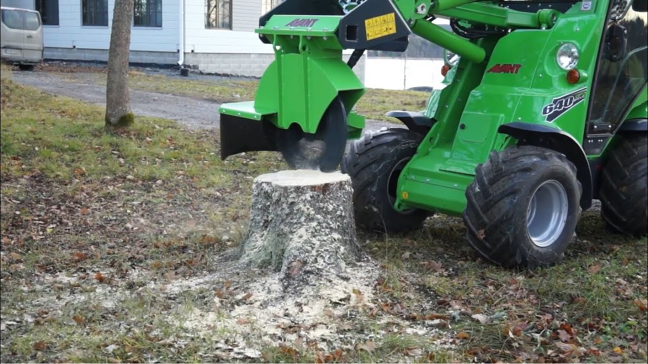 AVANT IN ACTION: Stump Grinder - YouTube