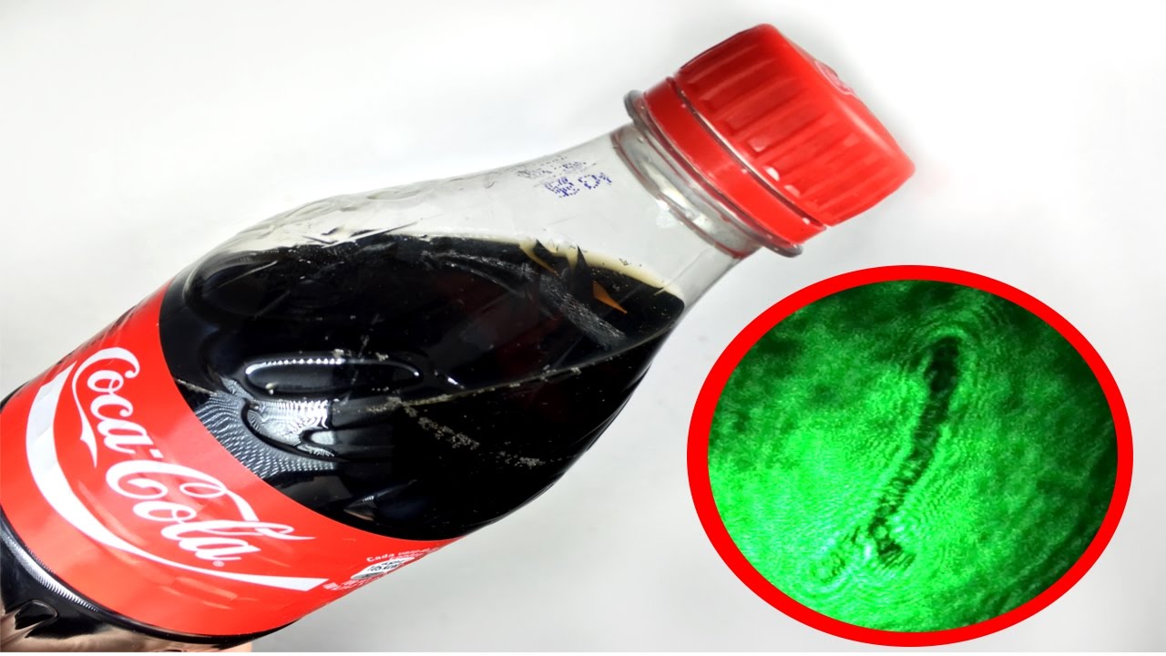MIRA lo que hay en una GOTA de COCA COLA - YouTube