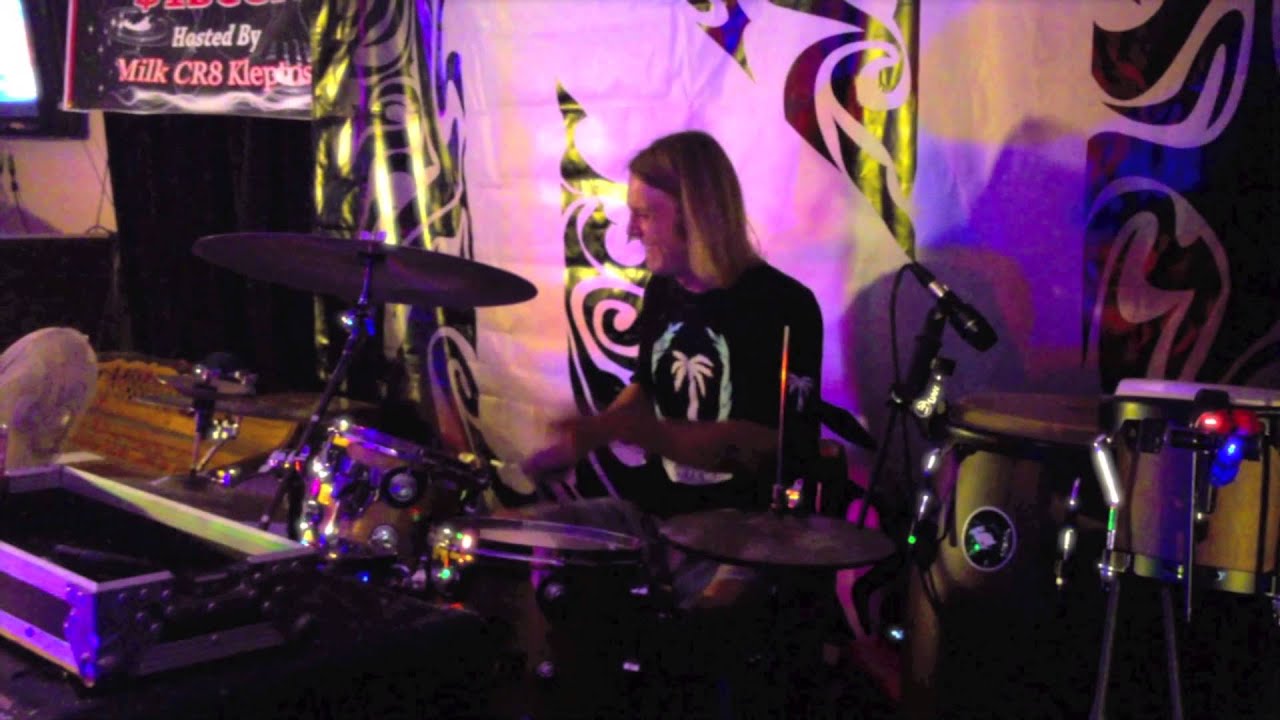 Amazing Drummer - YouTube