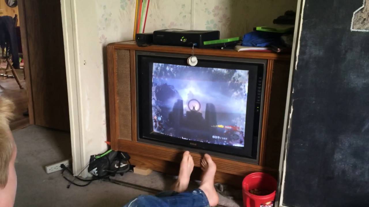 Kid rages over call of duty - YouTube