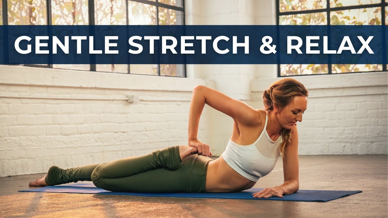 5 min Gentle Yoga Stretch | YOGA TO RELAX - YouTube