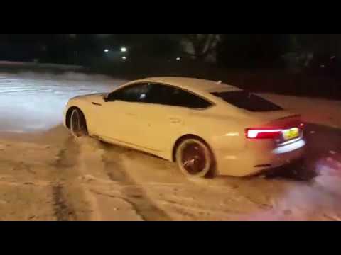 Audi S5 2018 snow Drift