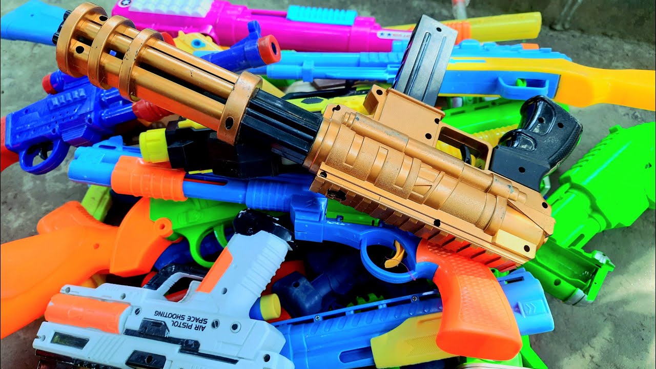 Looking for Different Model Real & Fake Guns & Equipment Grabbing many ...