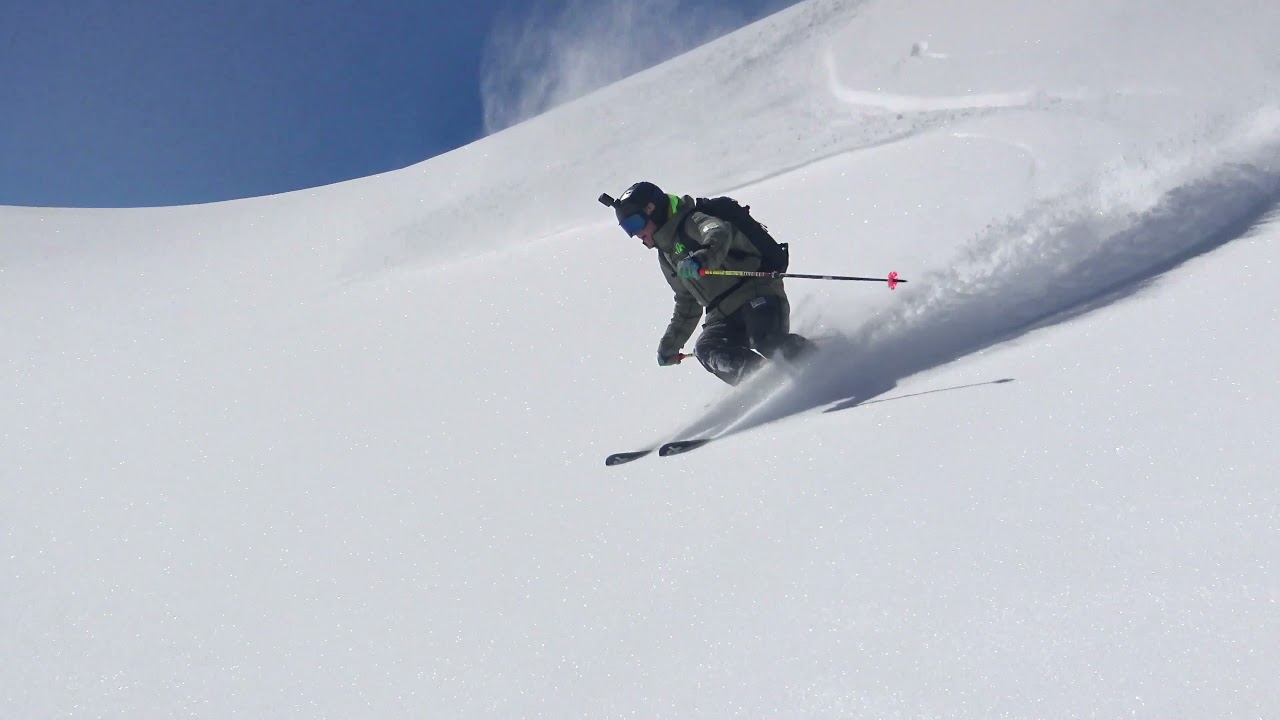 POWDER SKIING TACTICS - MAKING BIGGER TURNS - YouTube