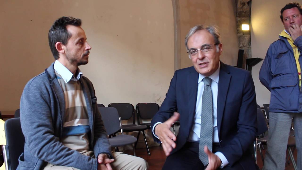 Psicologia e terremoto. Il dr. David Lazzari al convegno di Terni - YouTube