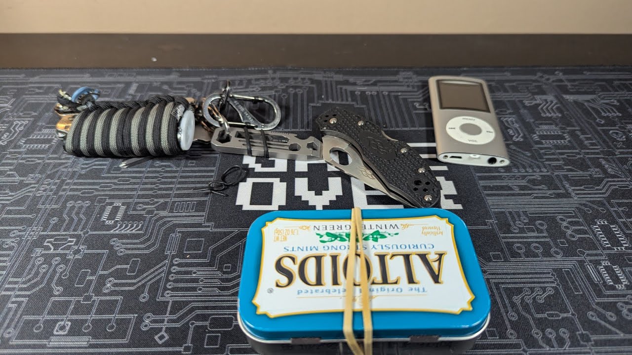 EDC Gonzo knife, mp3 player, lighter and spice box, key smart key bar ...