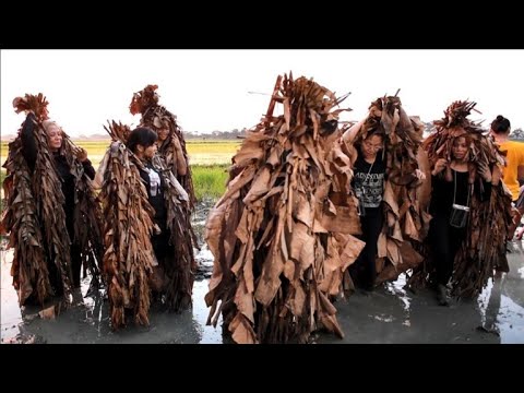 Catholic 'Mud People Festival' starts in the Philippines - YouTube