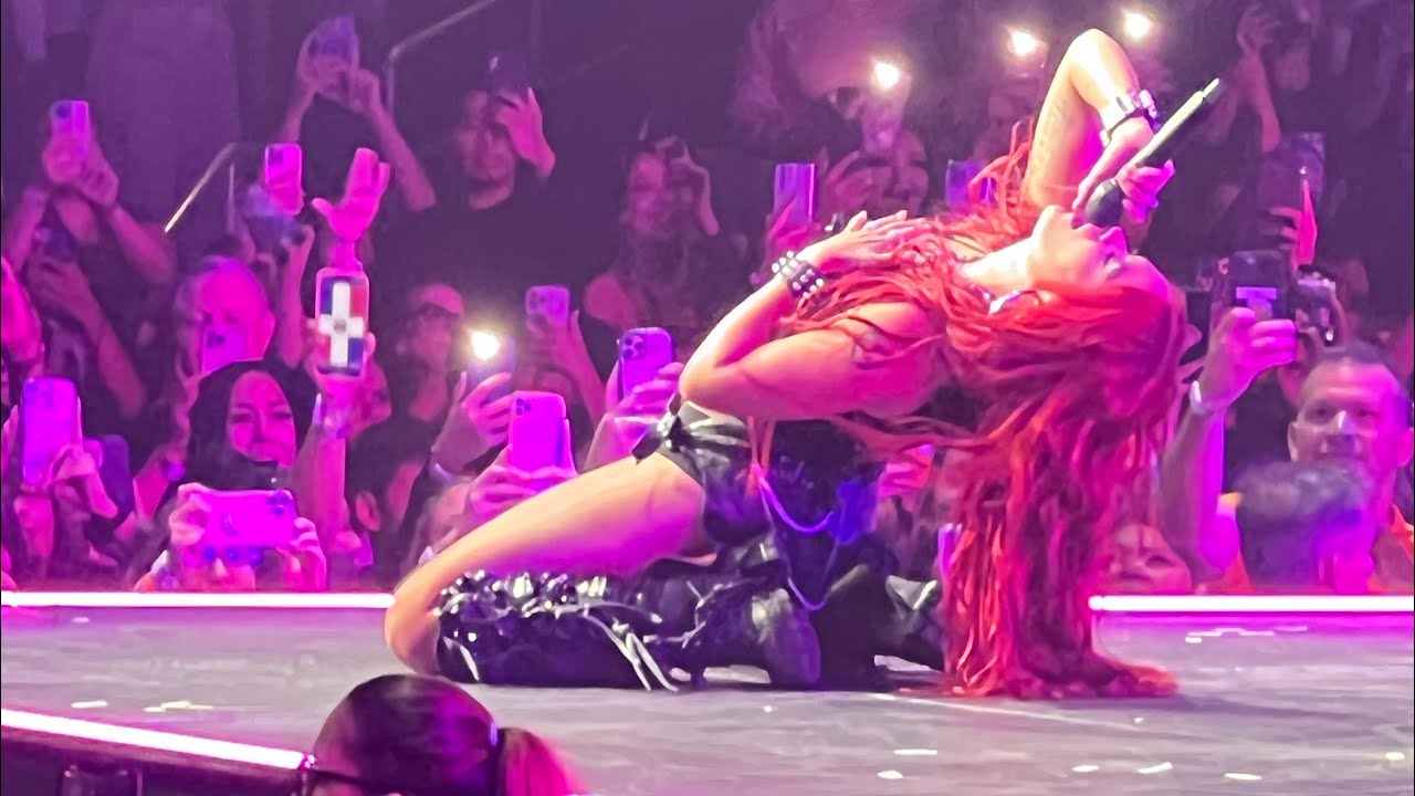 Karol G Strip Love Tour Live In Orlando - Poblado, FRIKI, & Pineapple ...