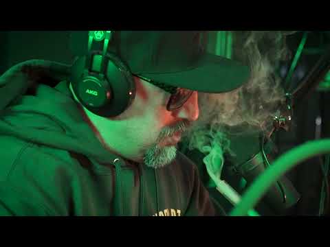 Review Stündenglass Gravity Hookah