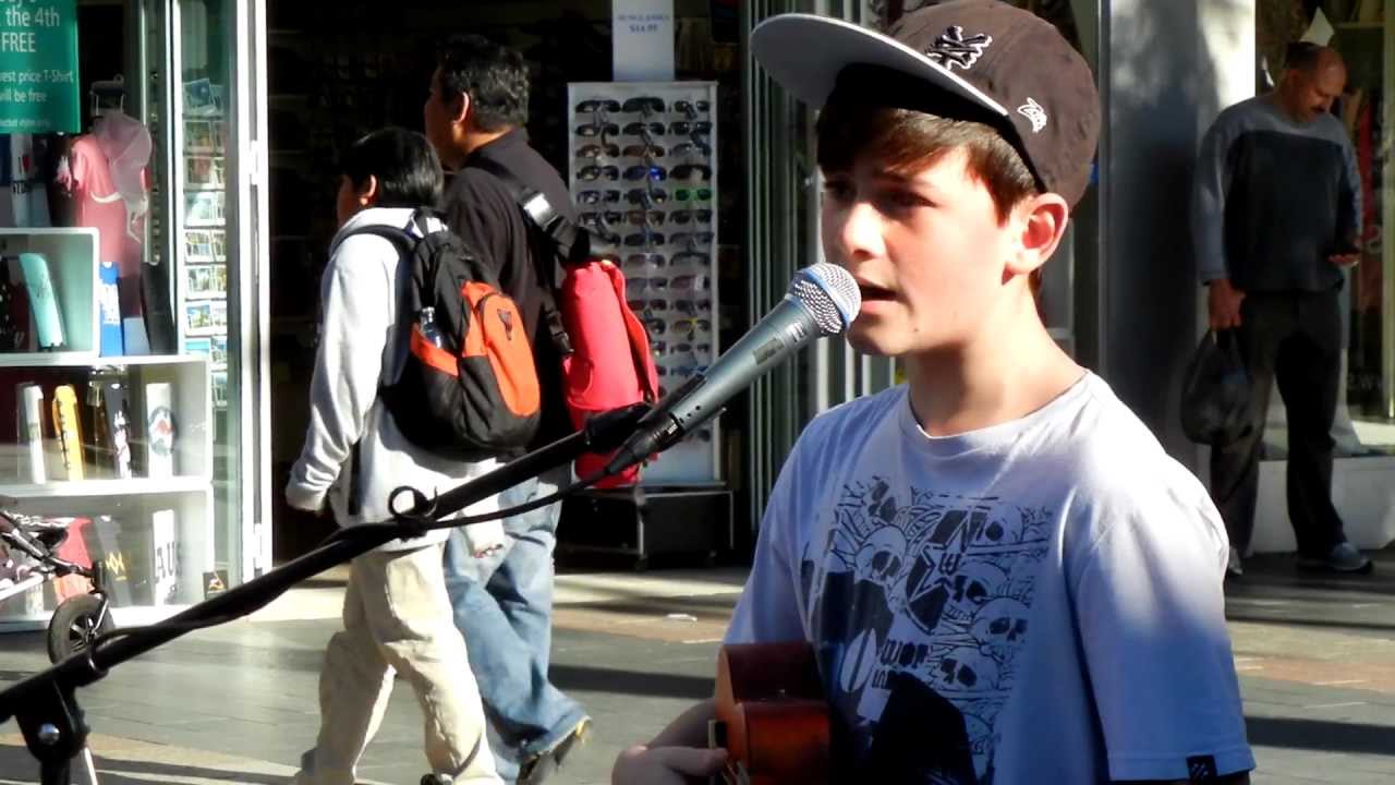 Busking: Christopher - "We should stay" live in Manly Corso - YouTube