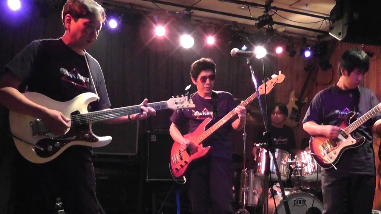 ウルトラQのテーマ / Ultra Q Theme / エレキング - YouTube