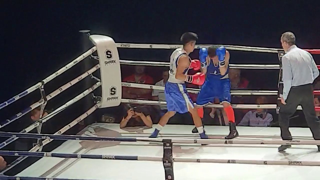 Alex Tirado(rojo) vs Ian Gomez(azul) - YouTube