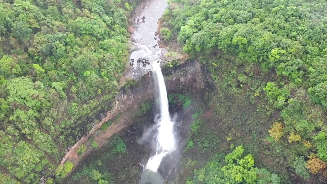 Surla Waterfall Goa (Ladkyacho Vozar) | Best waterfalls in Goa - YouTube