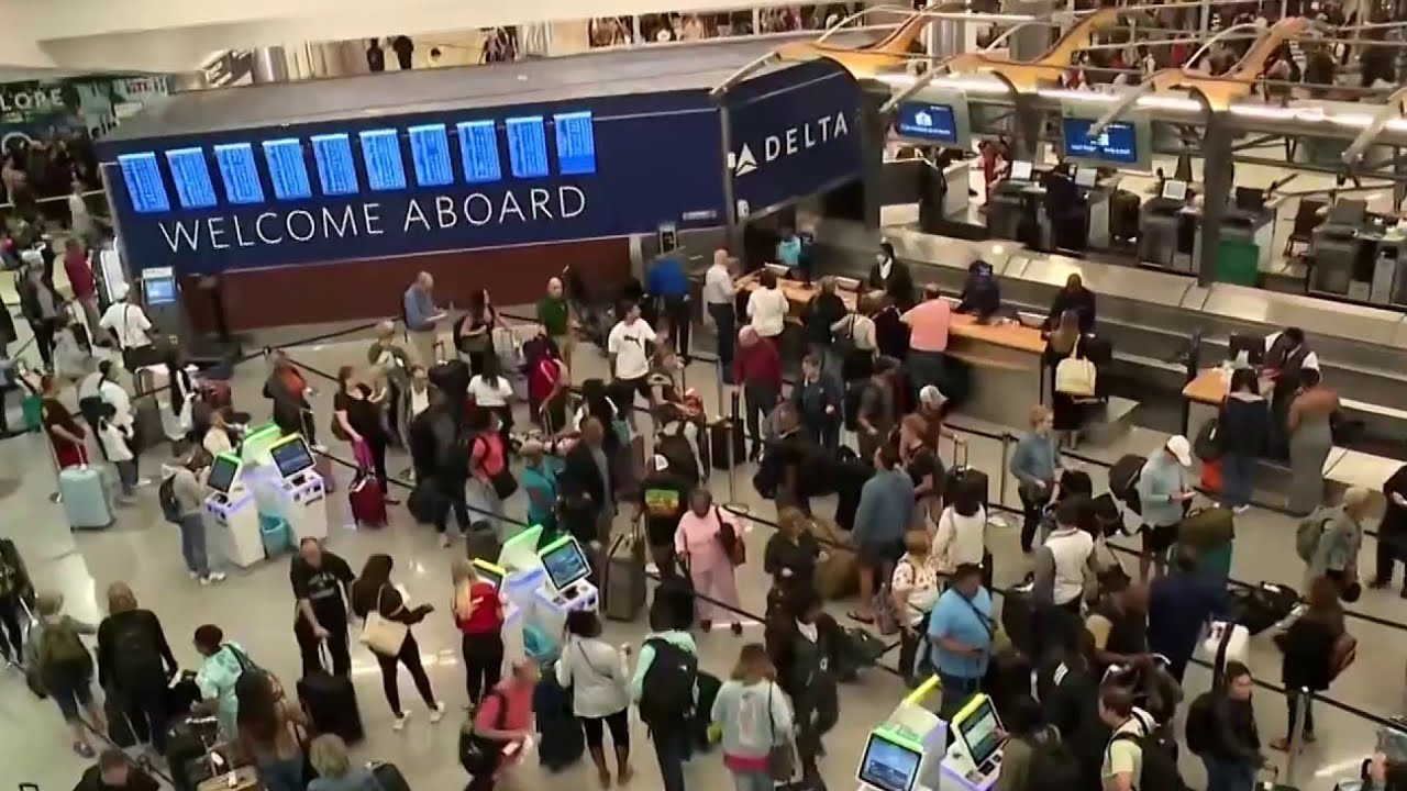 Amazon offering $25 flights to Prime student members - YouTube