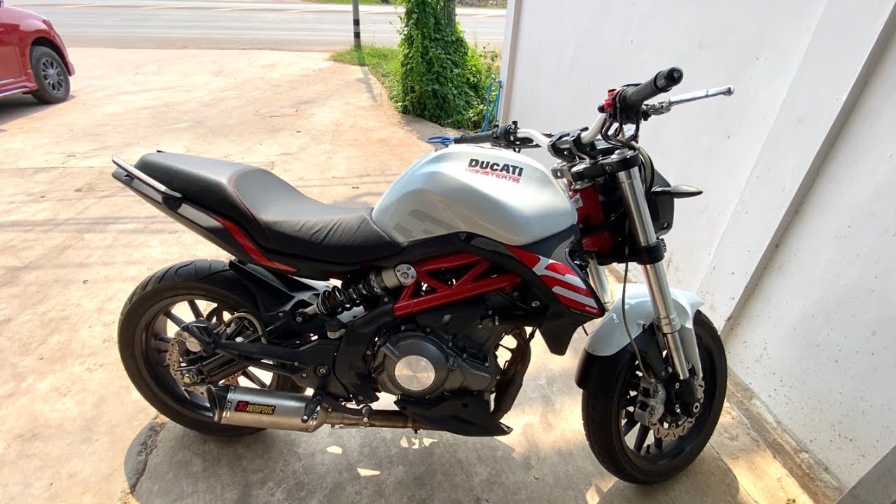 Benelli tnt302s สีขาวๆ+ท่อ Akrapovic (ของน้องเบนซ์ ขอนแก่น) - YouTube