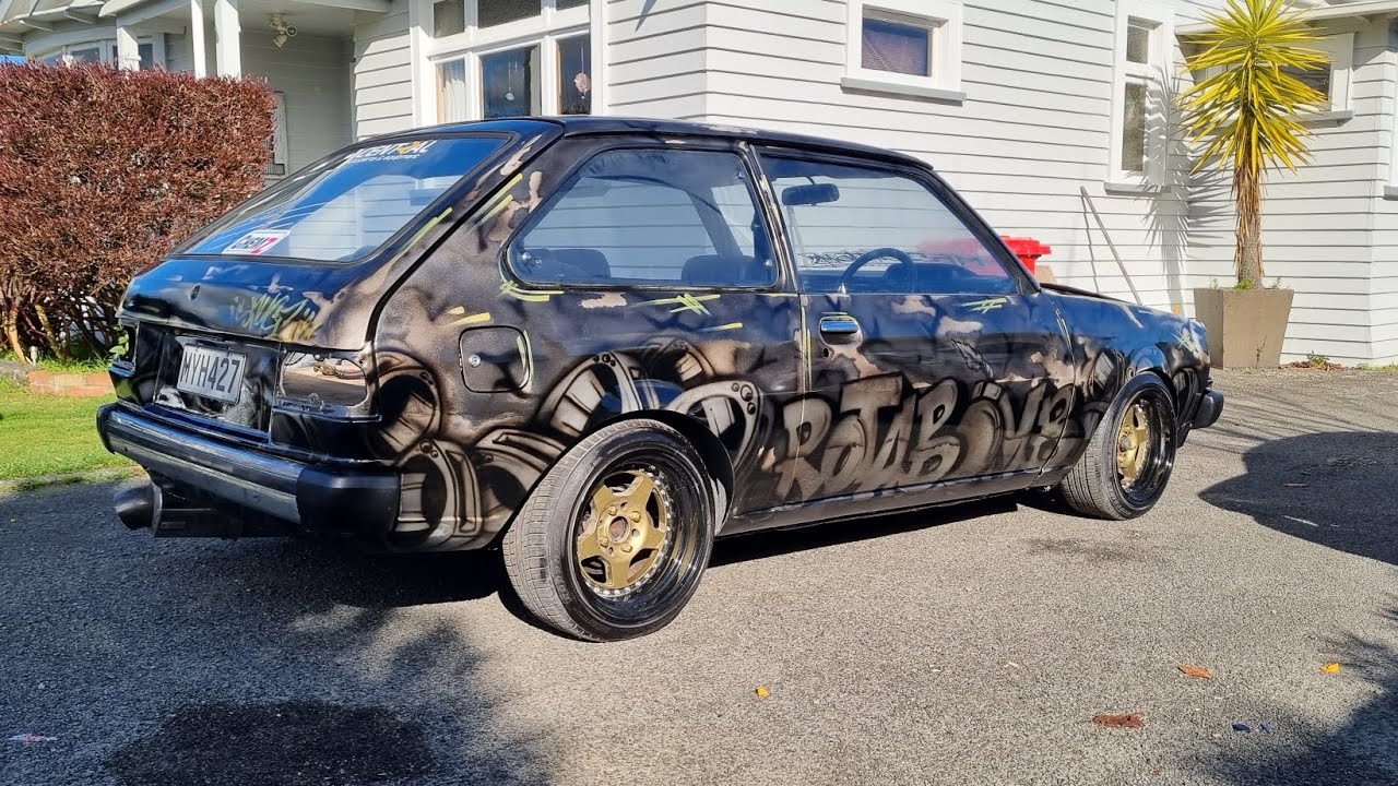 FINAL WALK AROUND for the mazda Rx323 - YouTube