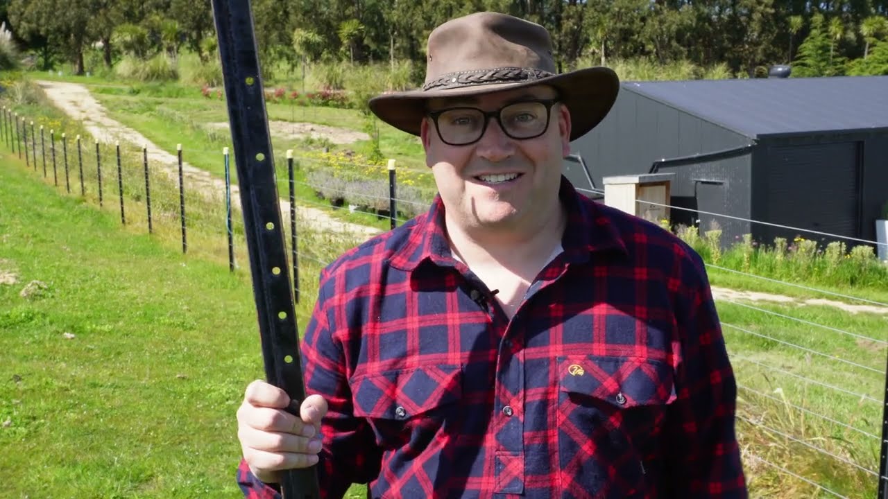 Steel Y posts for easy and fast alpaca fencing - YouTube