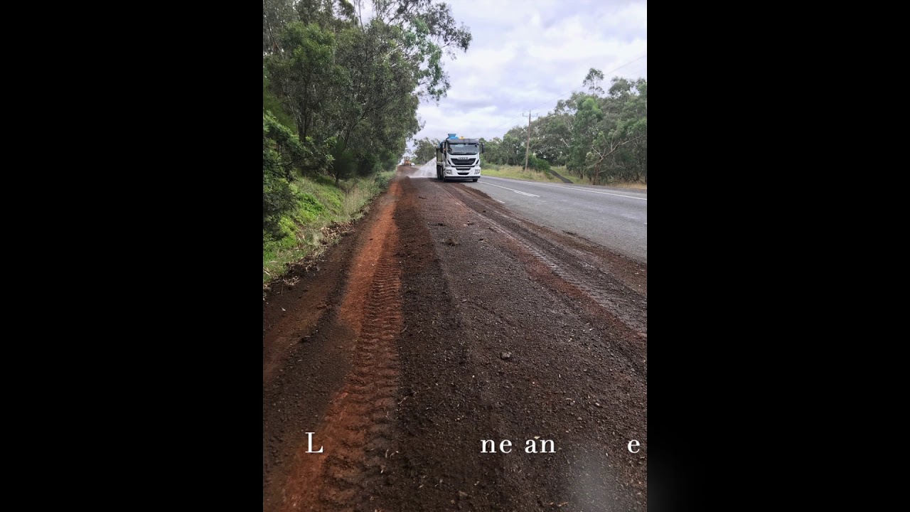 Road Shoulder Maintenance Instruction Video | PolyCom Stabilising Aid ...