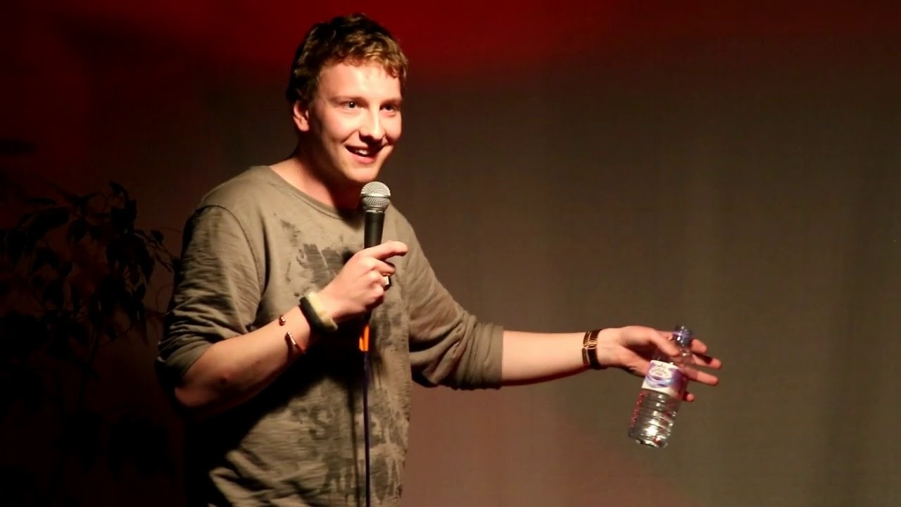 Joe Lycette at the Leamington Lamp may 2013 - YouTube