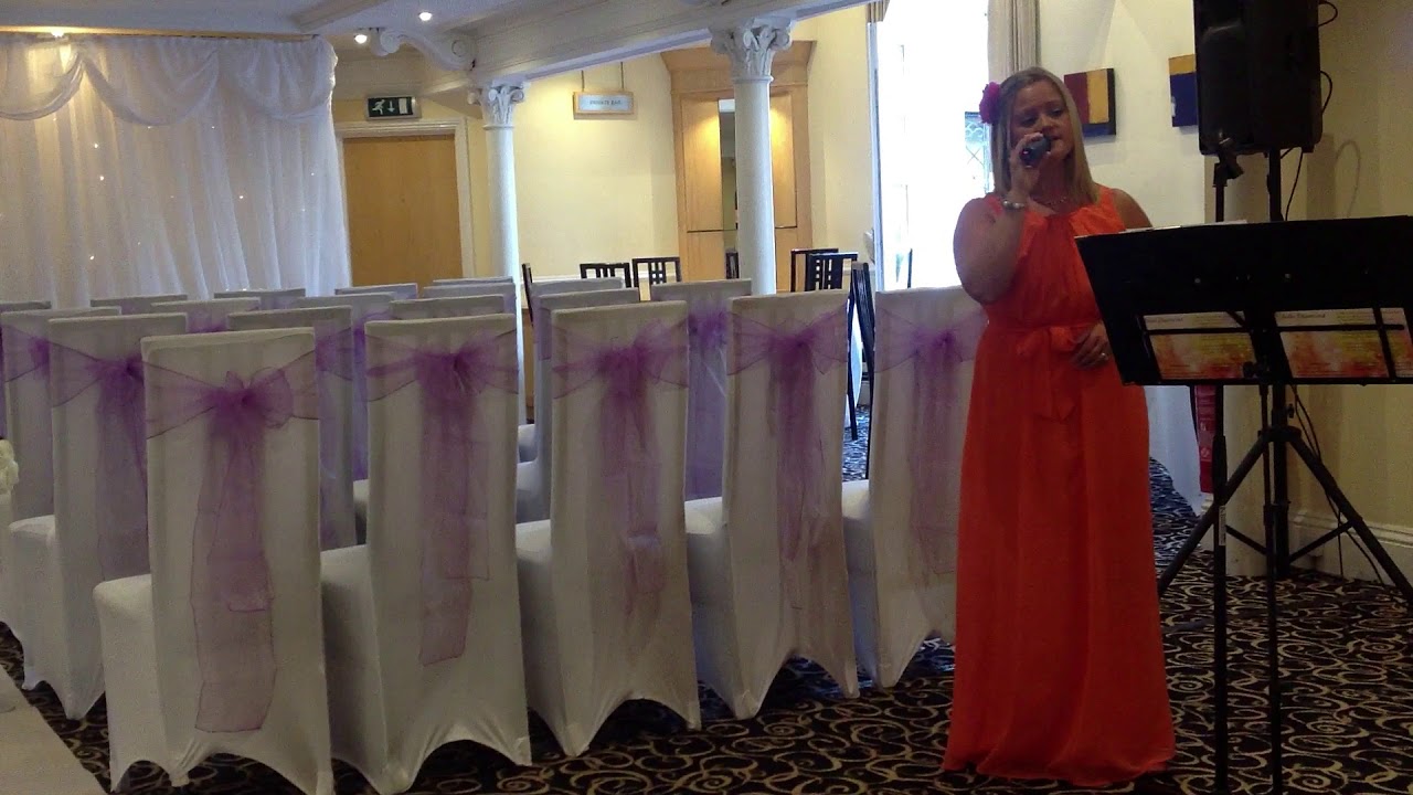 Julie Diamond Vocalist Live Shows Showreel - YouTube