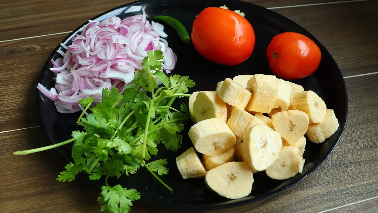 ചപ്പാത്തിയ്ക്ക് കറി ഇങ്ങിനെ ഉണ്ടാക്കി നോക്കൂ|Nenthrakaya Curry|Kaya ...