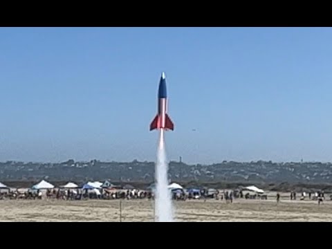 Firing Estes Big Daddy Patriot Rocket at Fiesta Island during Over The ...