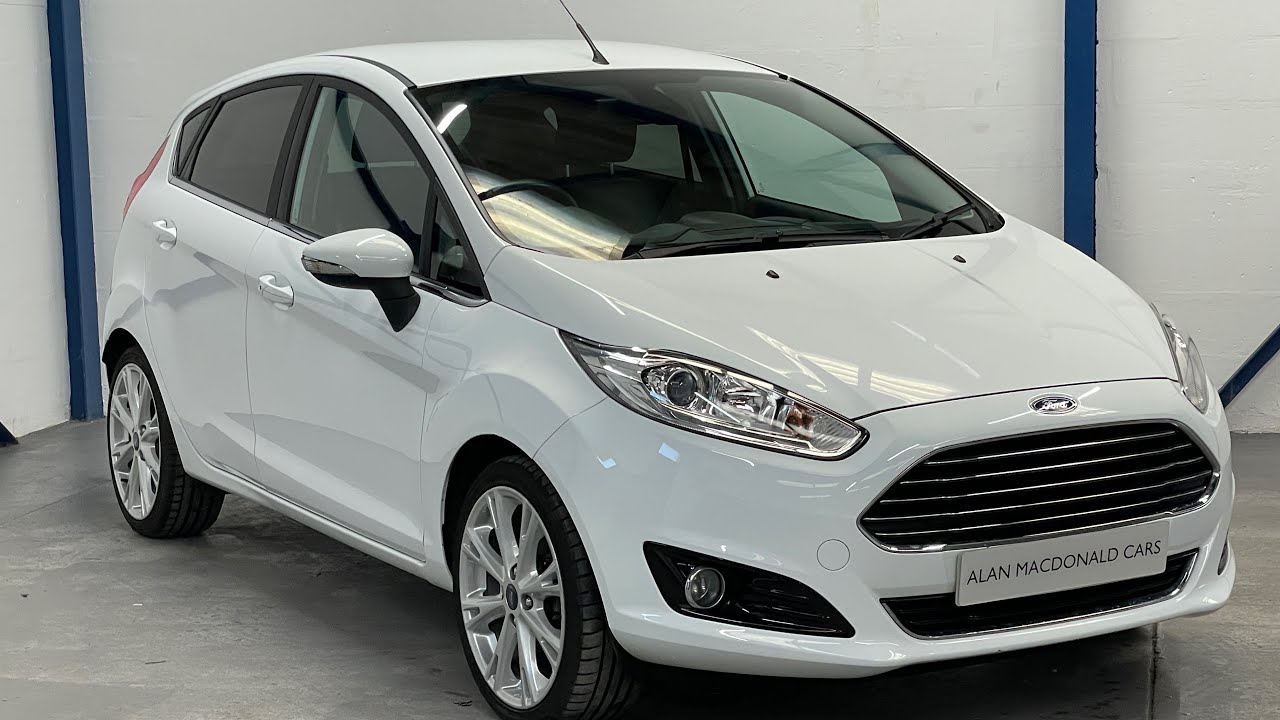 Ford fiesta Titanium X - YouTube