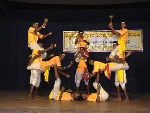 NANJUBARAN. K MADAHALLI "KAMSALE GROUP DANCE " - YouTube