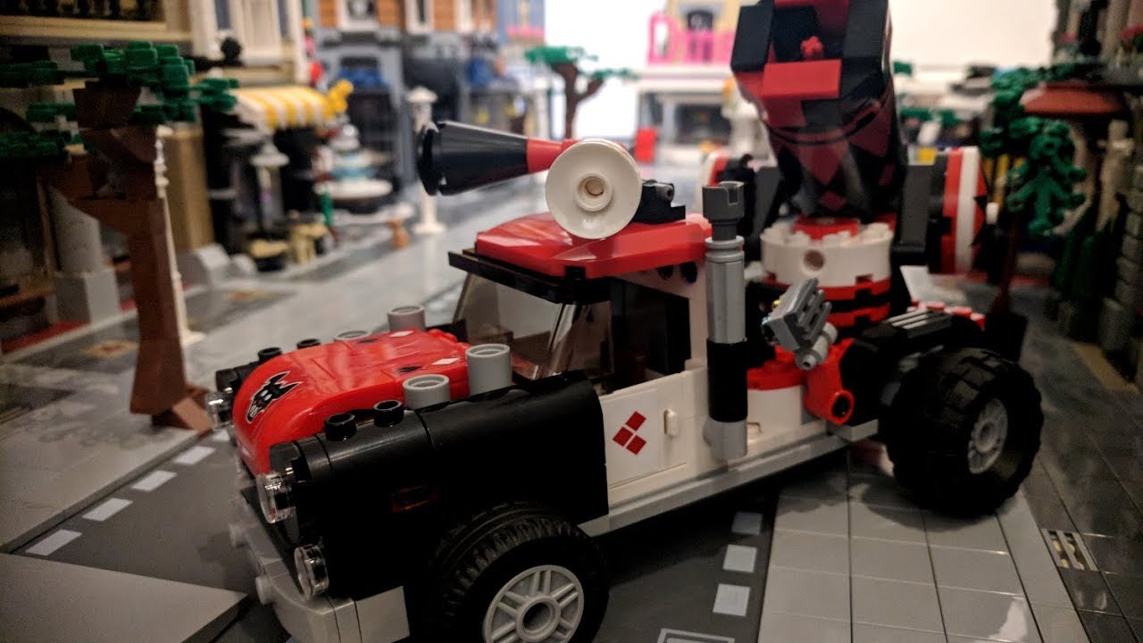 Review: Explosive fun with the LEGO Harley Quinn Cannonball Attack ...