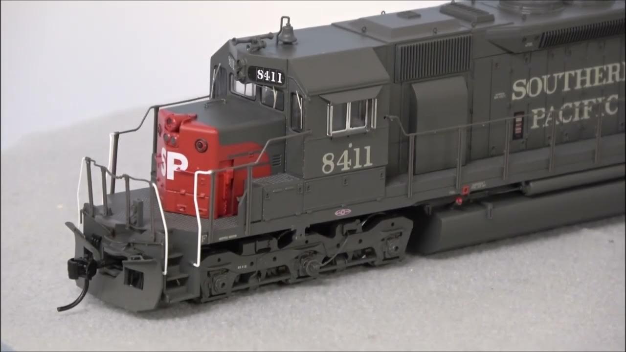Review: Broadway Limited's SD40 w/Paragon 4 in UP, CSX and SP! BLI DCC/Sound! - YouTube