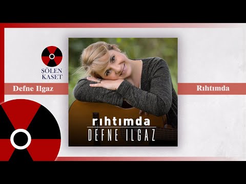 Defne Ilgaz - Rıhtımda