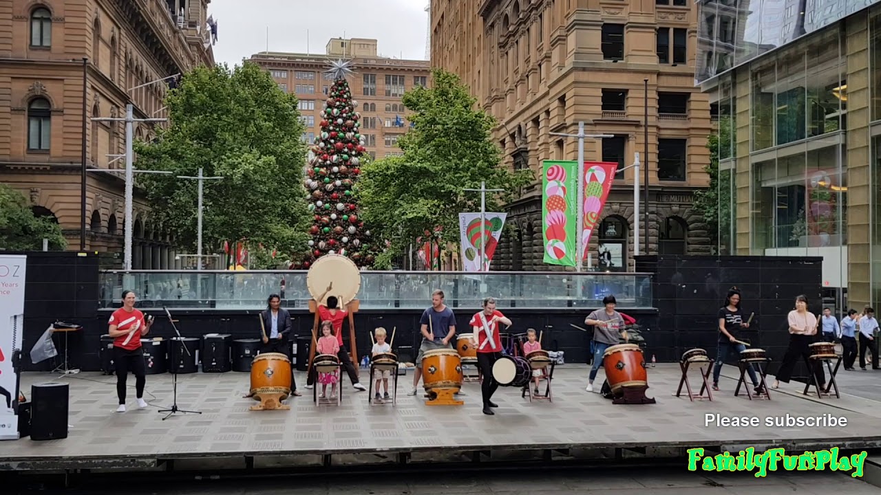 Christmas Tree in Martin Place Sydney 2018 and TAIKOZ - YouTube