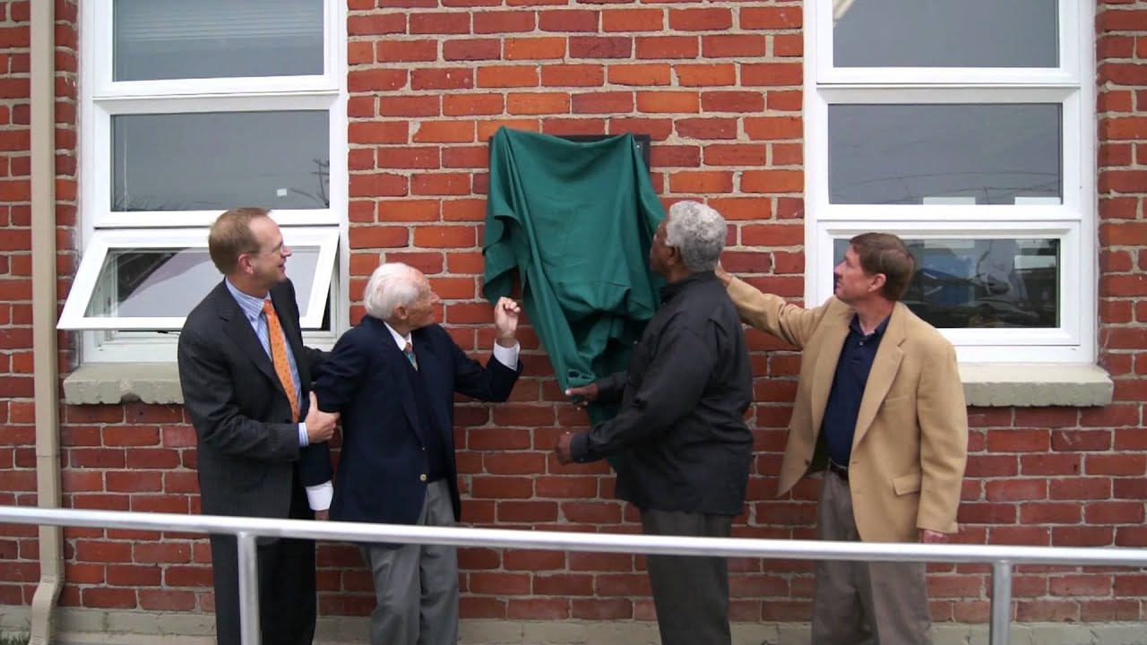 Plaque unveiling - YouTube