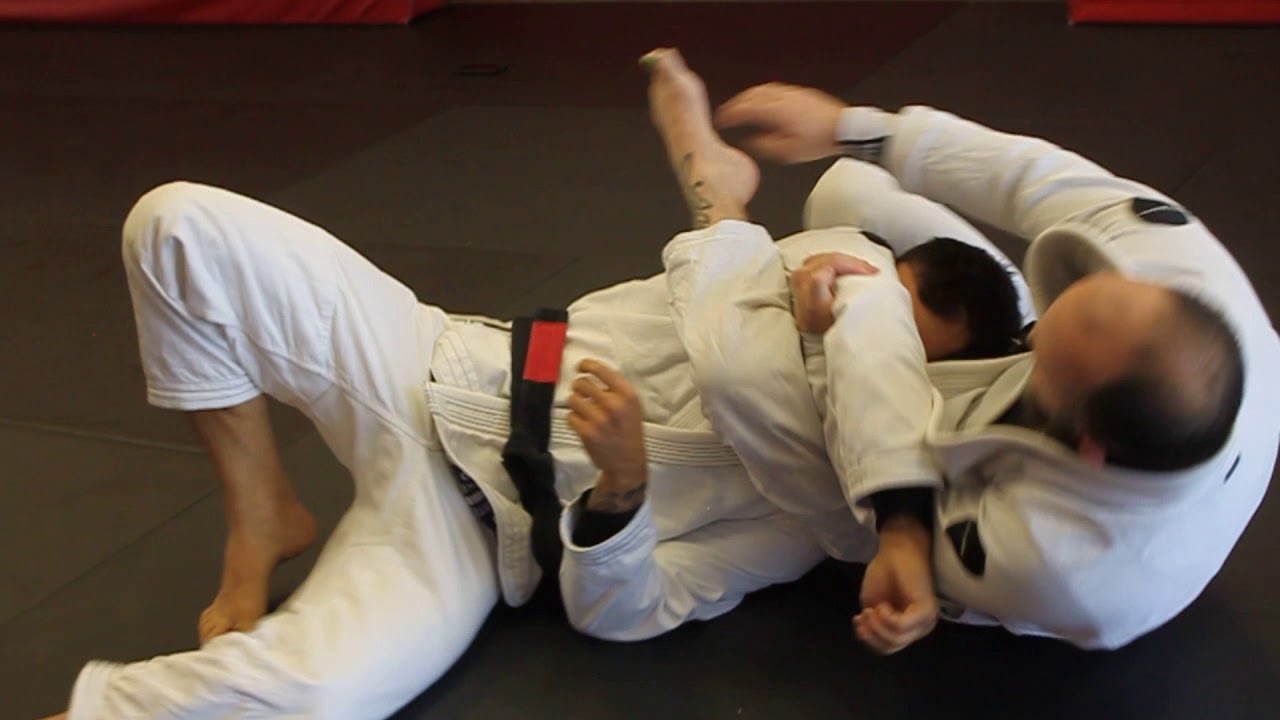 Reverse Triangle : Setup #2 of 3 Arm Pin From Cross Side BJJ - YouTube