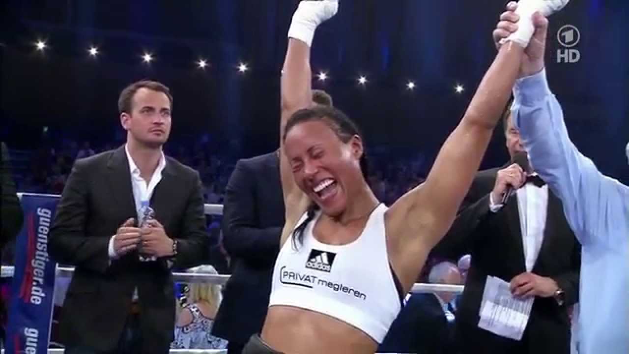Cecilia Braekhus vs Jessica Balogun (07.06.2014) - YouTube