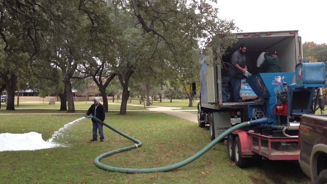 Mireles Party Ice TexasSnowParty.com snow slide - YouTube