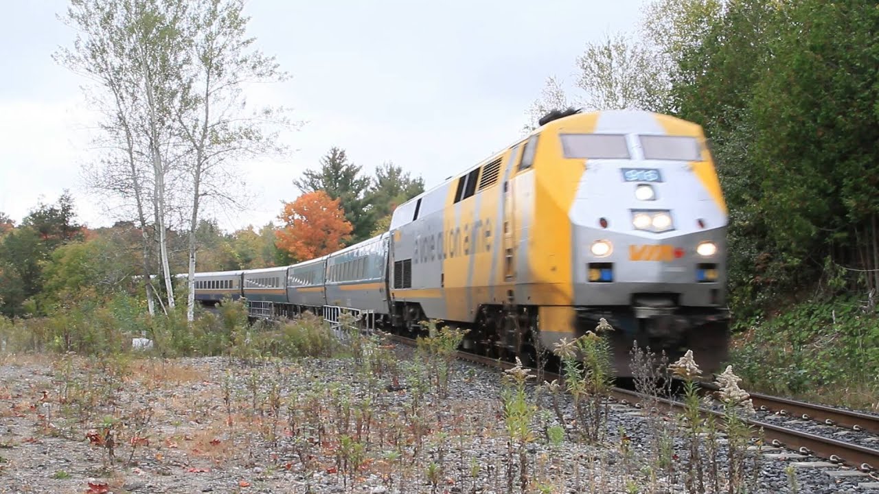 VIA Corridor trains on GO Richmond Hill line - 15 October 2023 - YouTube