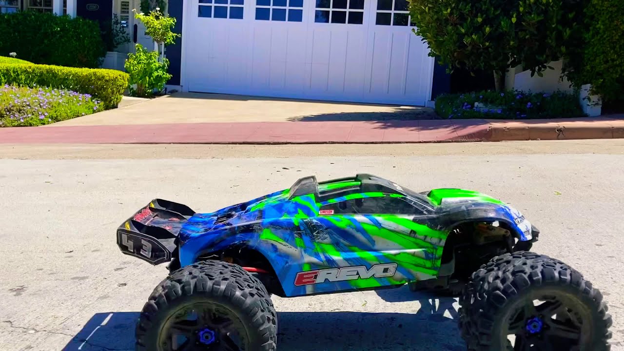 Driving the E-Revo 2.0 - YouTube