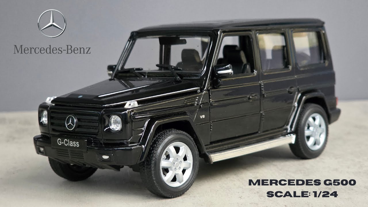 1:24 Scale Mercedes-Benz G500 Black | Welly Diecast SUV Review - YouTube