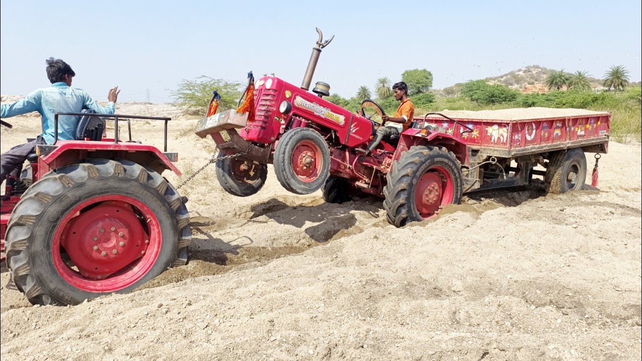 john Deere pulling mahindra in sand-tractor heavy loaded sand-john ...