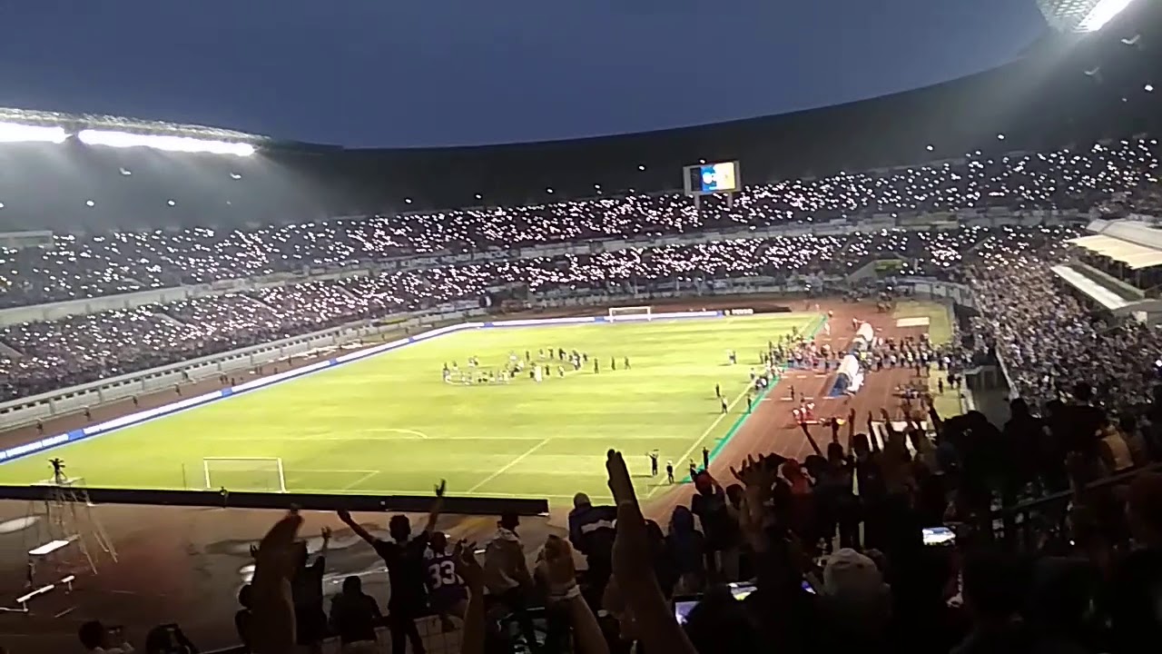Viking clap - YouTube