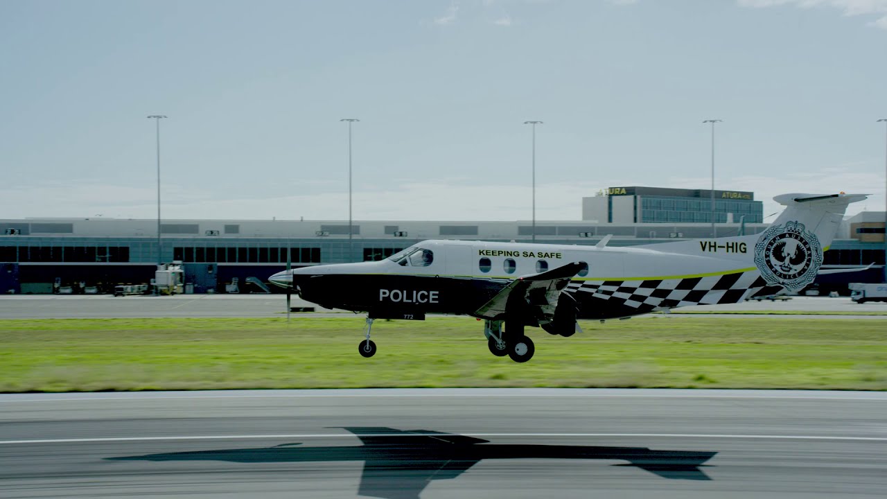 Aircraft Landing at Adelaide Airport - Filmed with the Shotover F1 ...