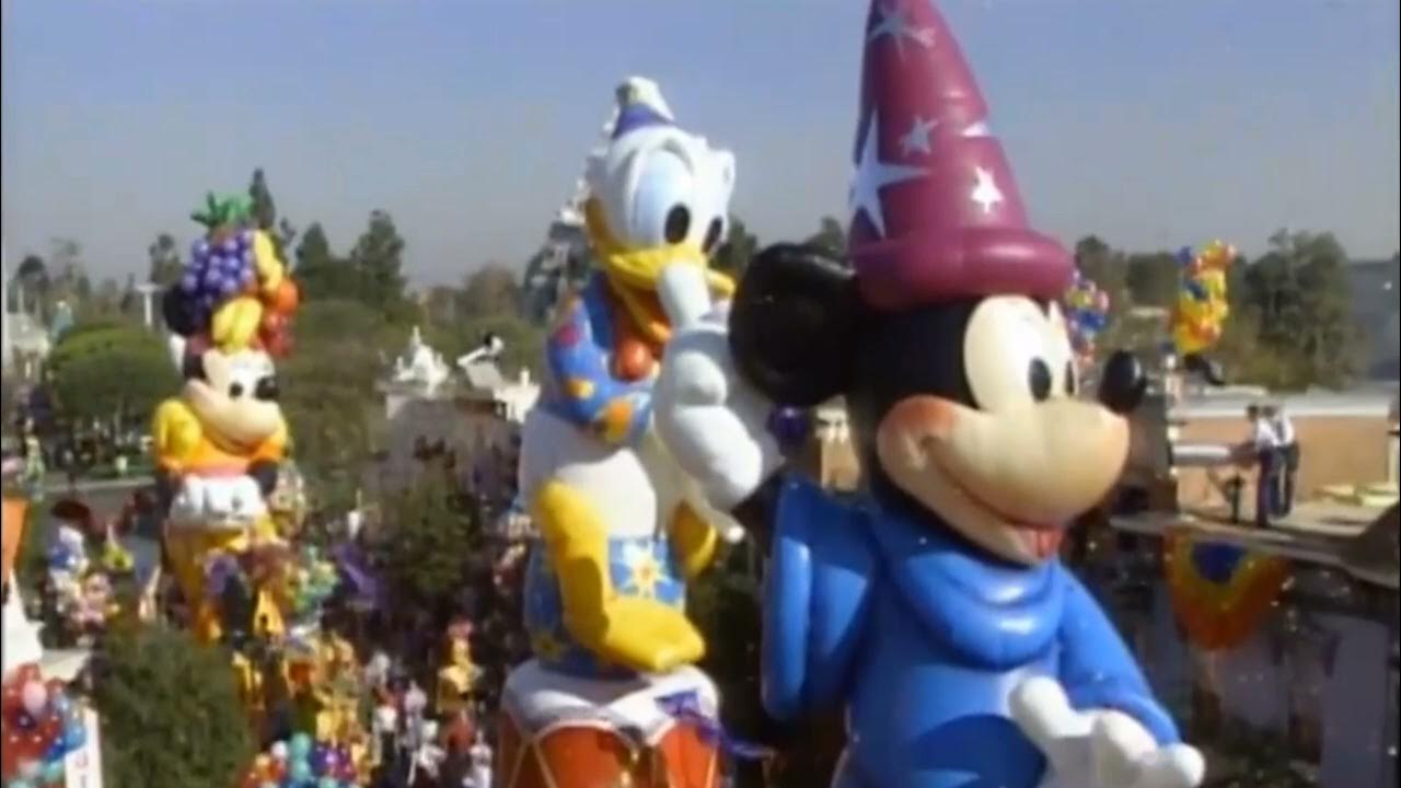 Disney Choir - Disneyland Party Gras (Stereo Remix) - YouTube