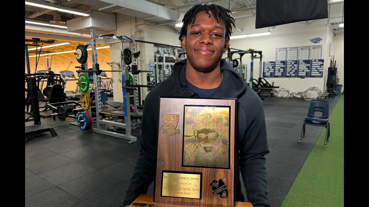 Brandon Riggan is the Most Valuable Player in WCSSAA football - YouTube